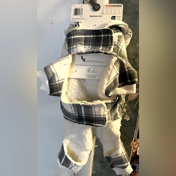 Koolaburra | Dog | Kookaburra By Ugg Small Dog Brand New White Black ...